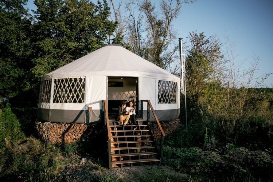Dreamy Modern Yurt in Oregon - Greenmoxie™