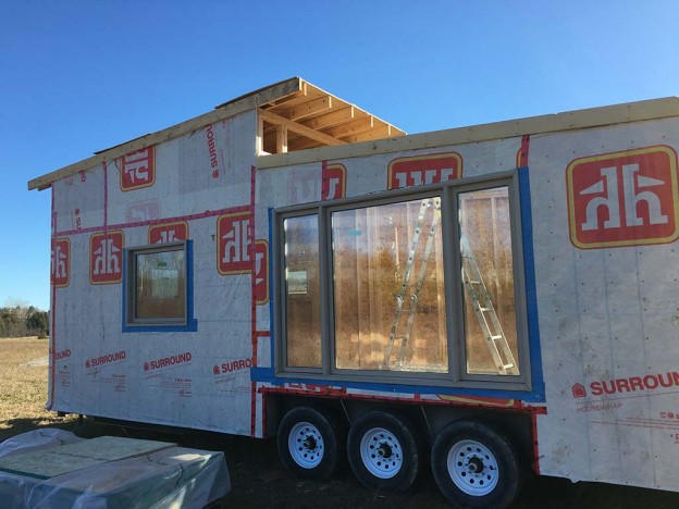 Installing windows in our tiny house project - Greenmoxie™