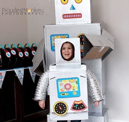 22 Killer Halloween Costumes you Can Make with a Box - Greenmoxie™